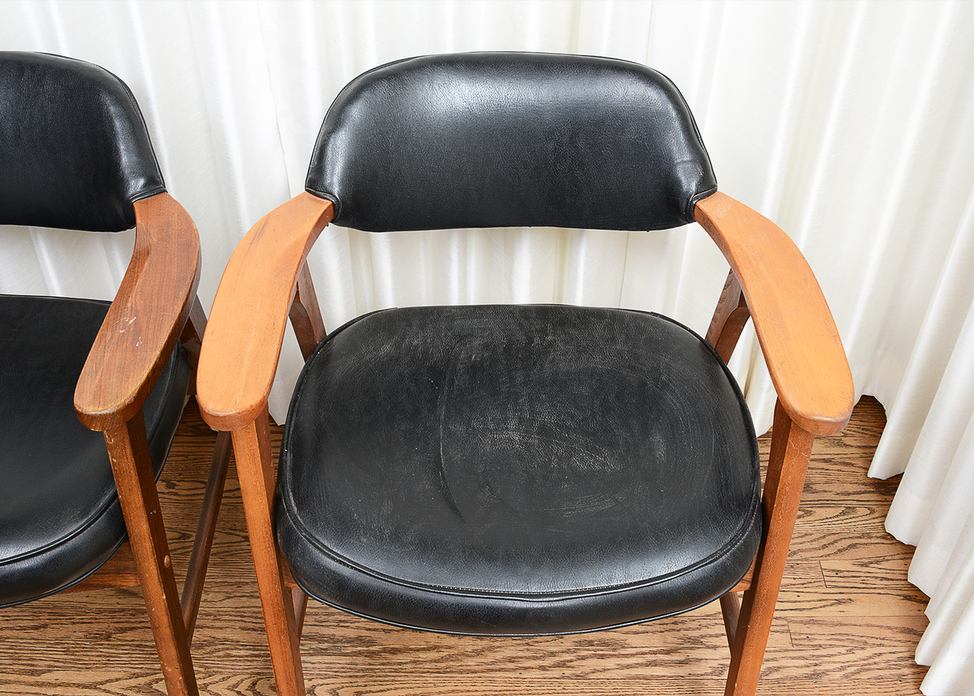 Two Early 1960s Murphy Miller Mid Century Modern Chairs | EBTH