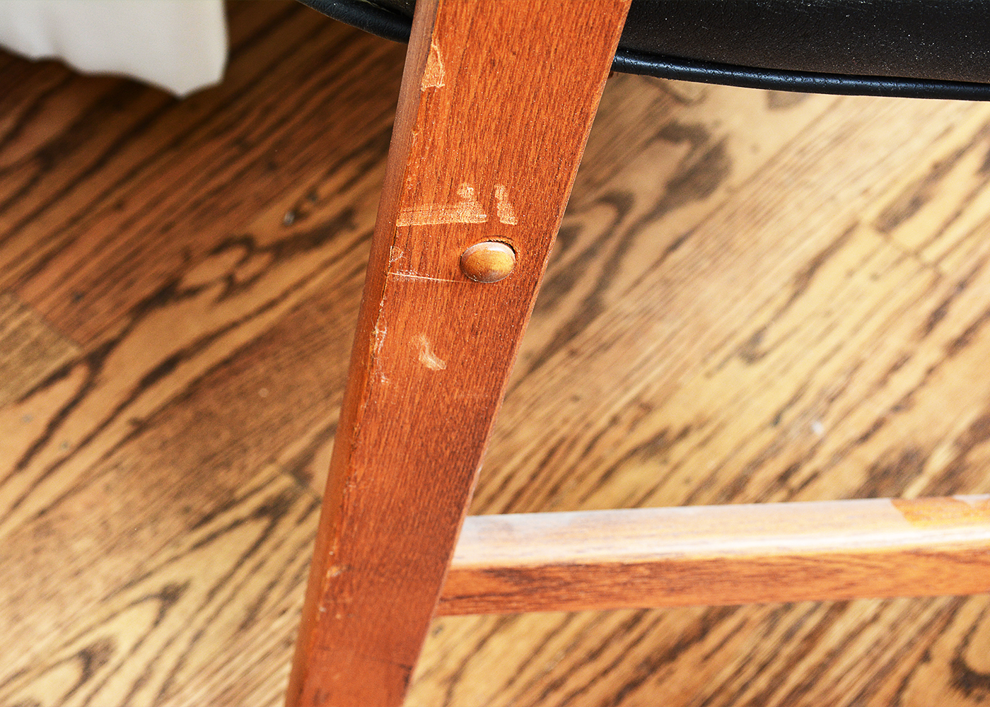 Two Early 1960s Murphy Miller Mid Century Modern Chairs | EBTH