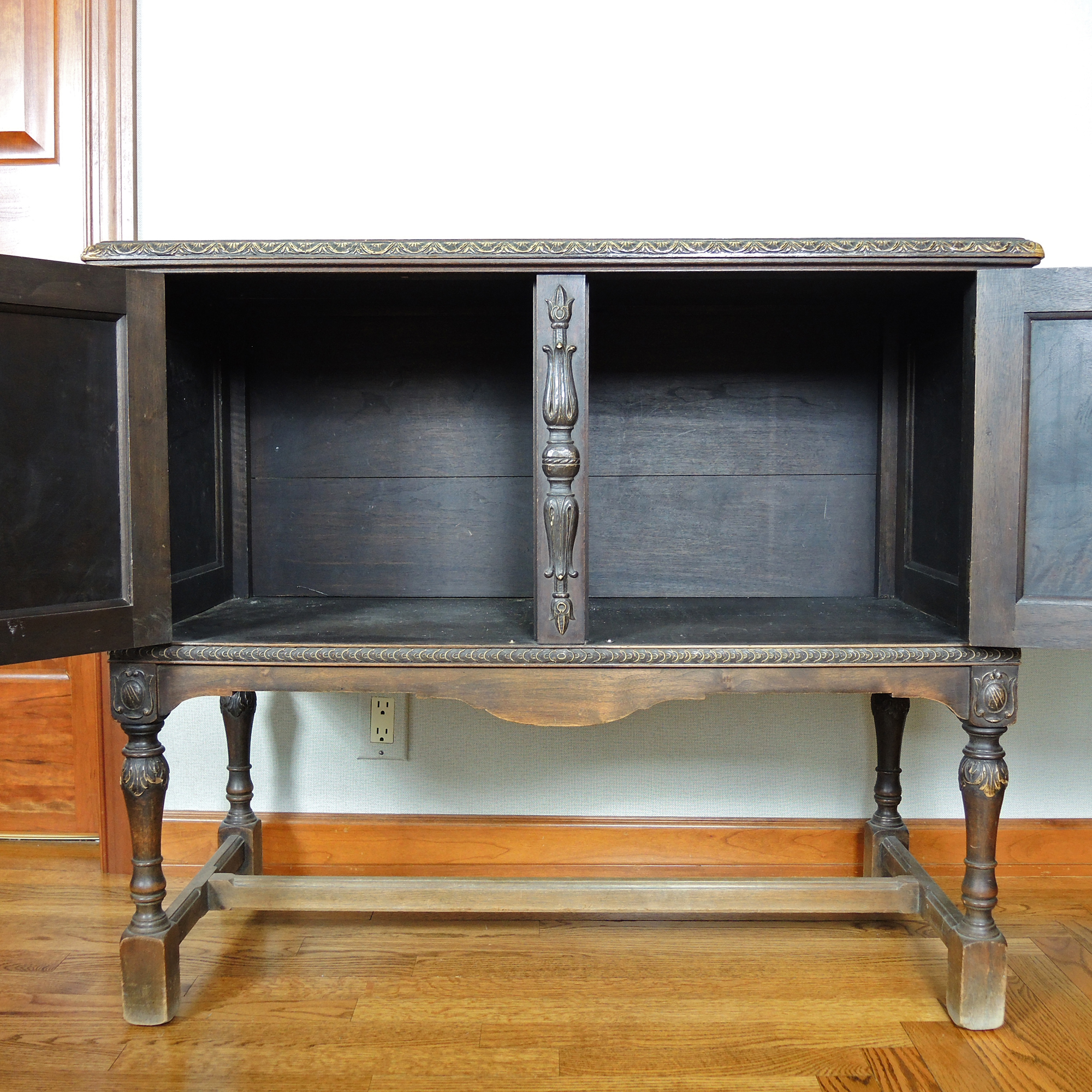 Hand Painted Antique Mahogany Server | EBTH