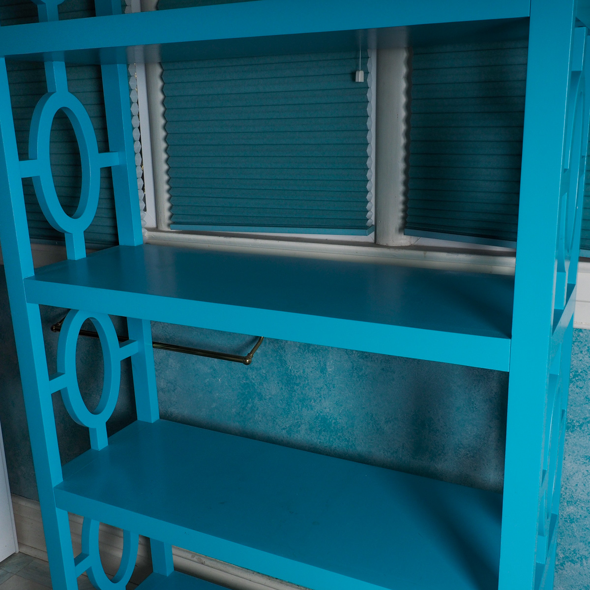 Tall Turquoise Bookcase | EBTH