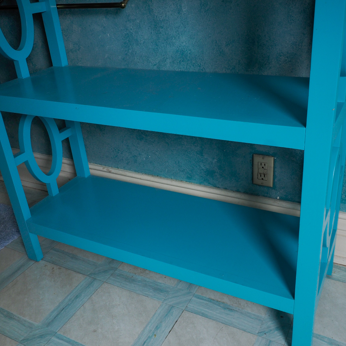 Tall Turquoise Bookcase | EBTH