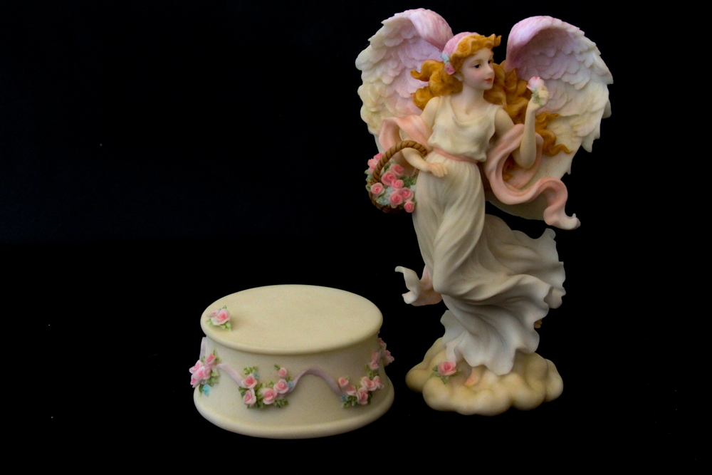 2001 Limited Edition Seraphim Classics "Heaven on Earth Angel" Figurine ...