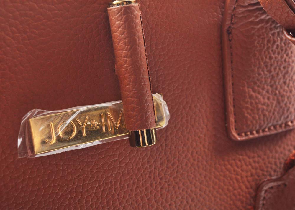 Joy & Iman Hollywood Glamour Leather Tote and Wristlet | EBTH