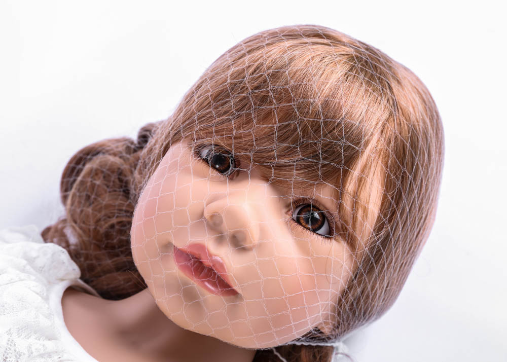 MasterPiece Doll "Allison" with Light Brunette Hair and Brown Eyes | EBTH