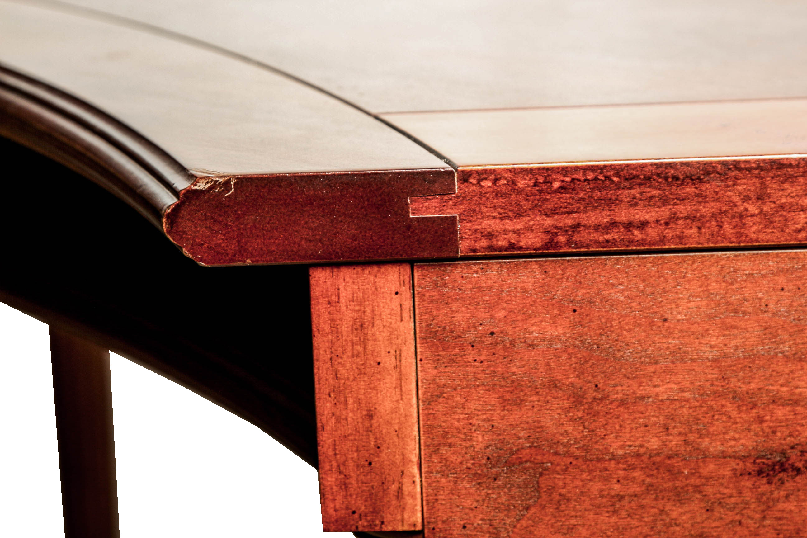 Contemporary Rounded Corner Desk | EBTH