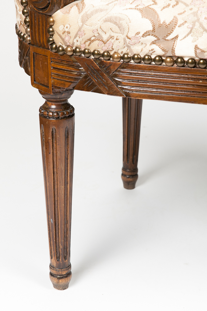 Vintage Parlor Chair | EBTH