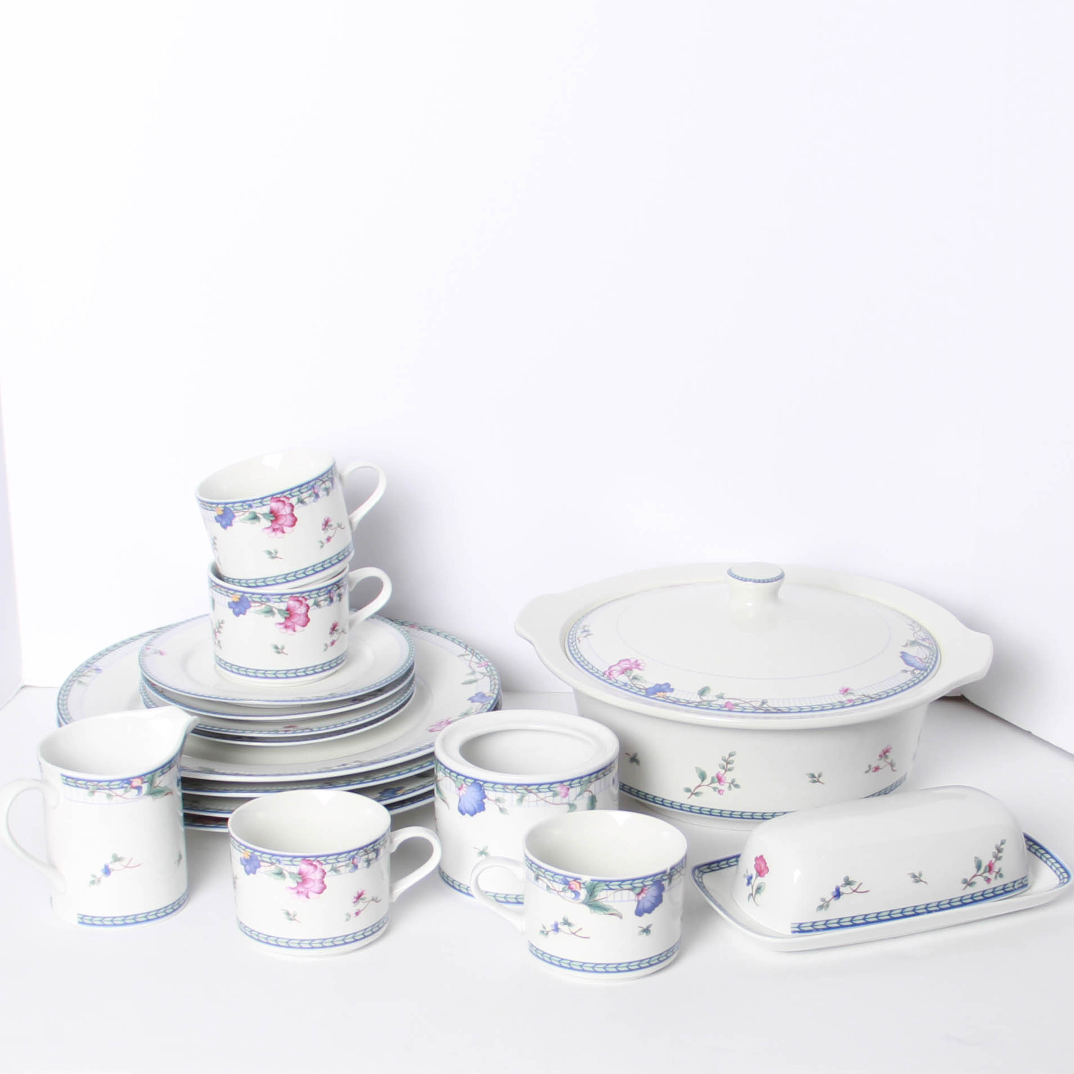 Oneida "Blue Lattice" China | EBTH