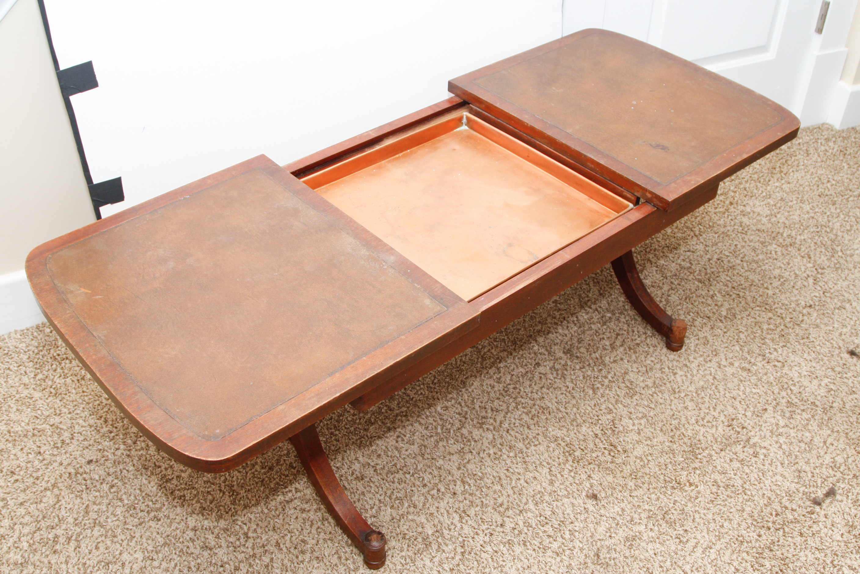 Vintage Federal Style Coffee Table With Built-In Humidor | EBTH