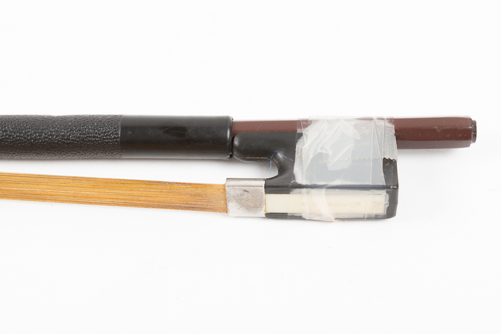 Children's 1/10 Size Suzuki Student Violin and Bow | EBTH