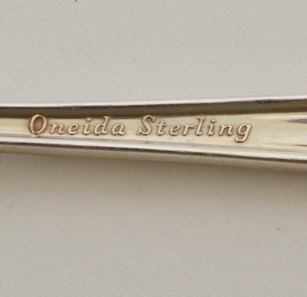 117-Piece Oneida Sterling Silver "Heiress" Pattern Flatware | EBTH
