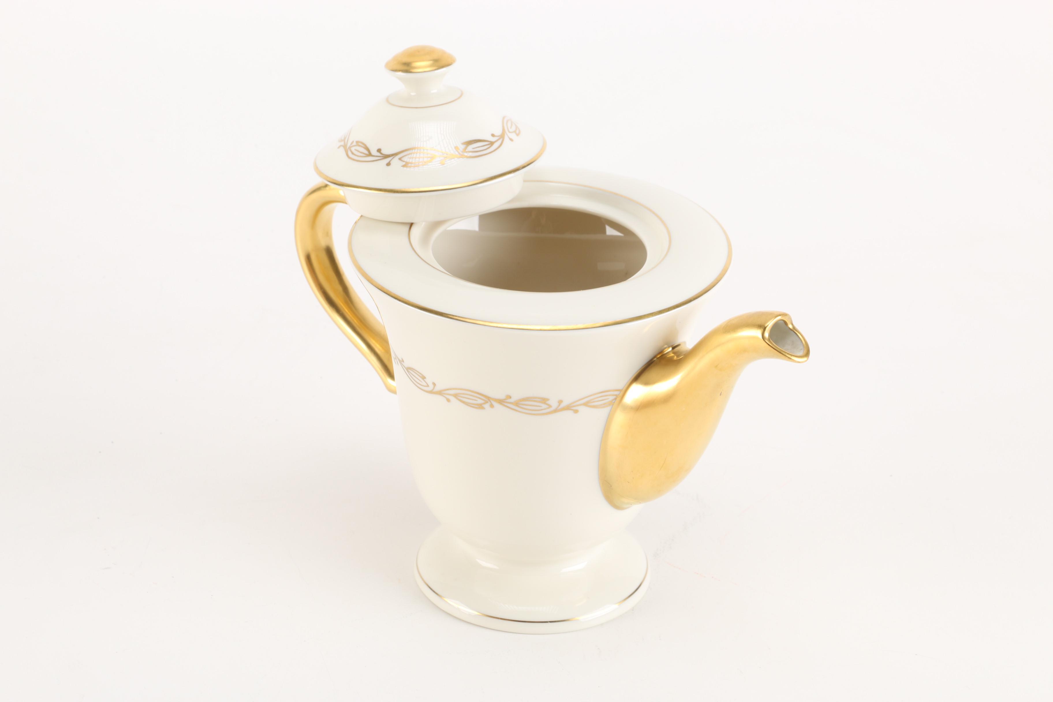 Pickard "Symphony" Teapot | EBTH