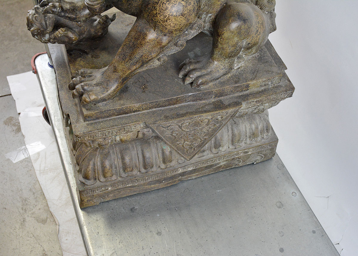 Antique Bronze Guardian Lion Statue | EBTH