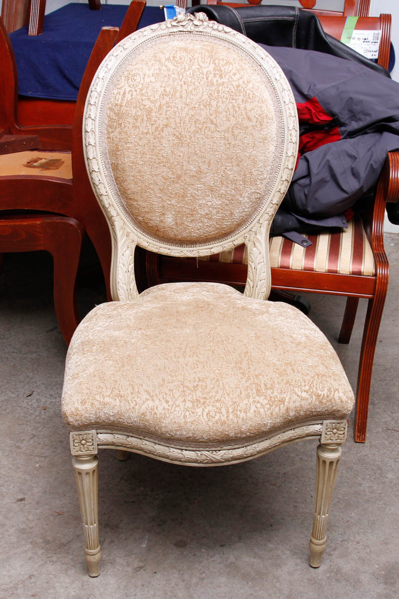 Vintage Louis XVI Style Desk and Chair by Tobey Furniture Company | EBTH