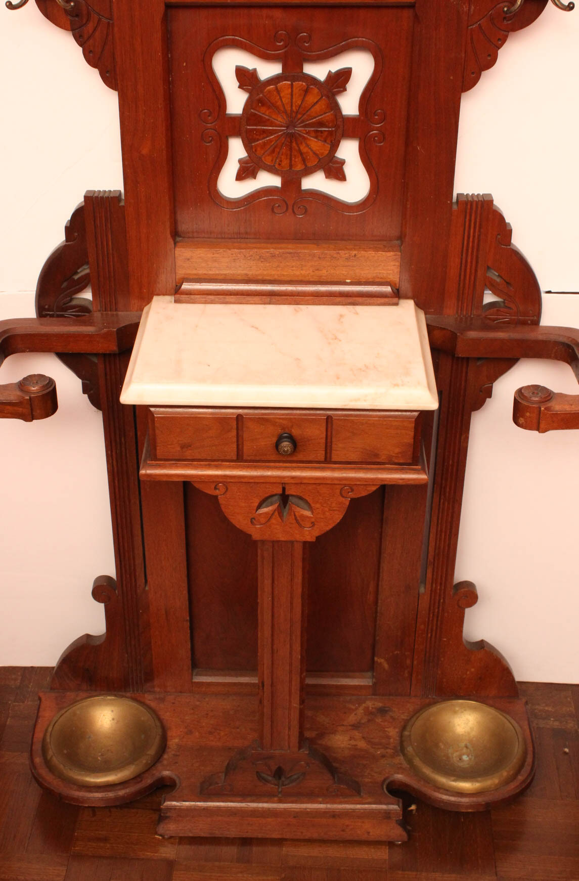 Antique Eastlake Walnut Hall Tree Stand | EBTH