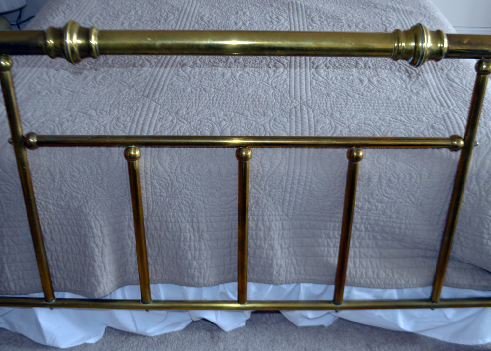 Vintage Queen Size Brass Bed Frame With Brass Quilt Rack | EBTH