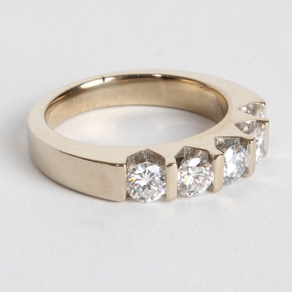 Open Bar Set Diamond 14K Yellow Gold Band | EBTH