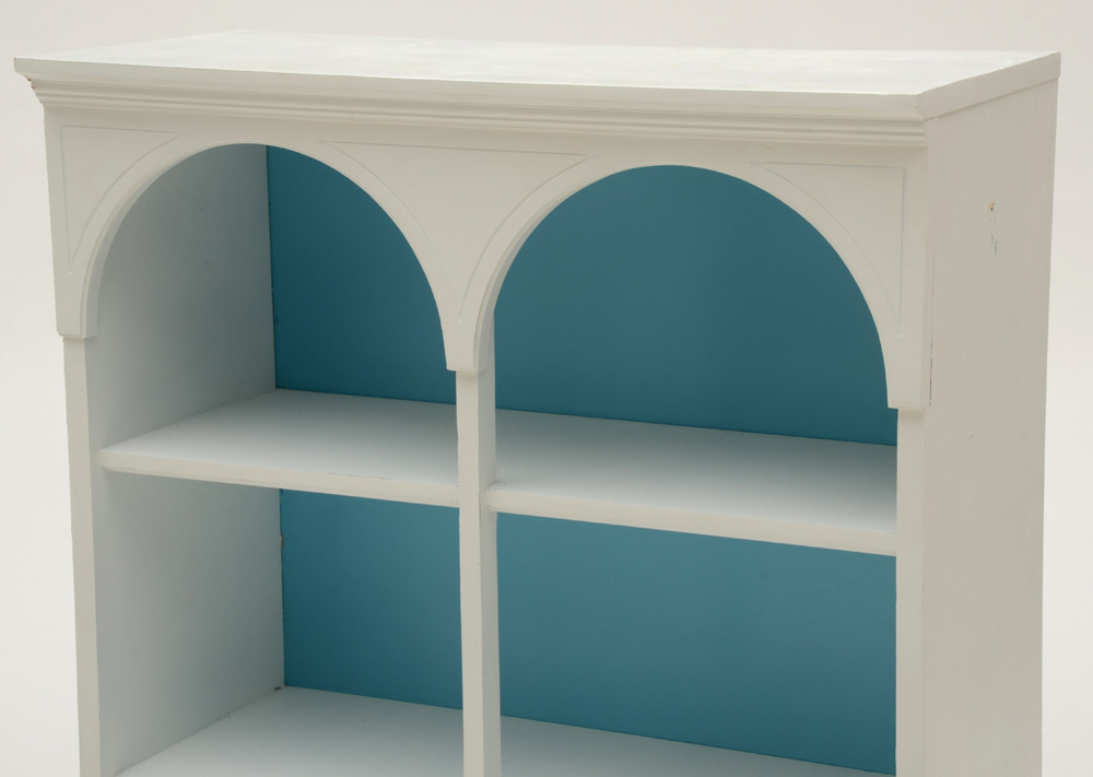 Dixie Cabinet in White | EBTH