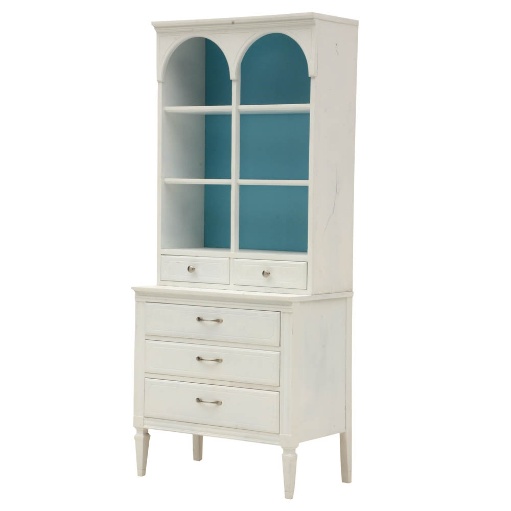 Dixie Cabinet in White | EBTH