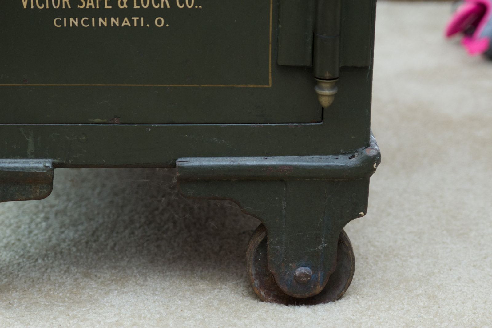 Vintage Victor Safe and Lock Co. Safe on Wheels | EBTH
