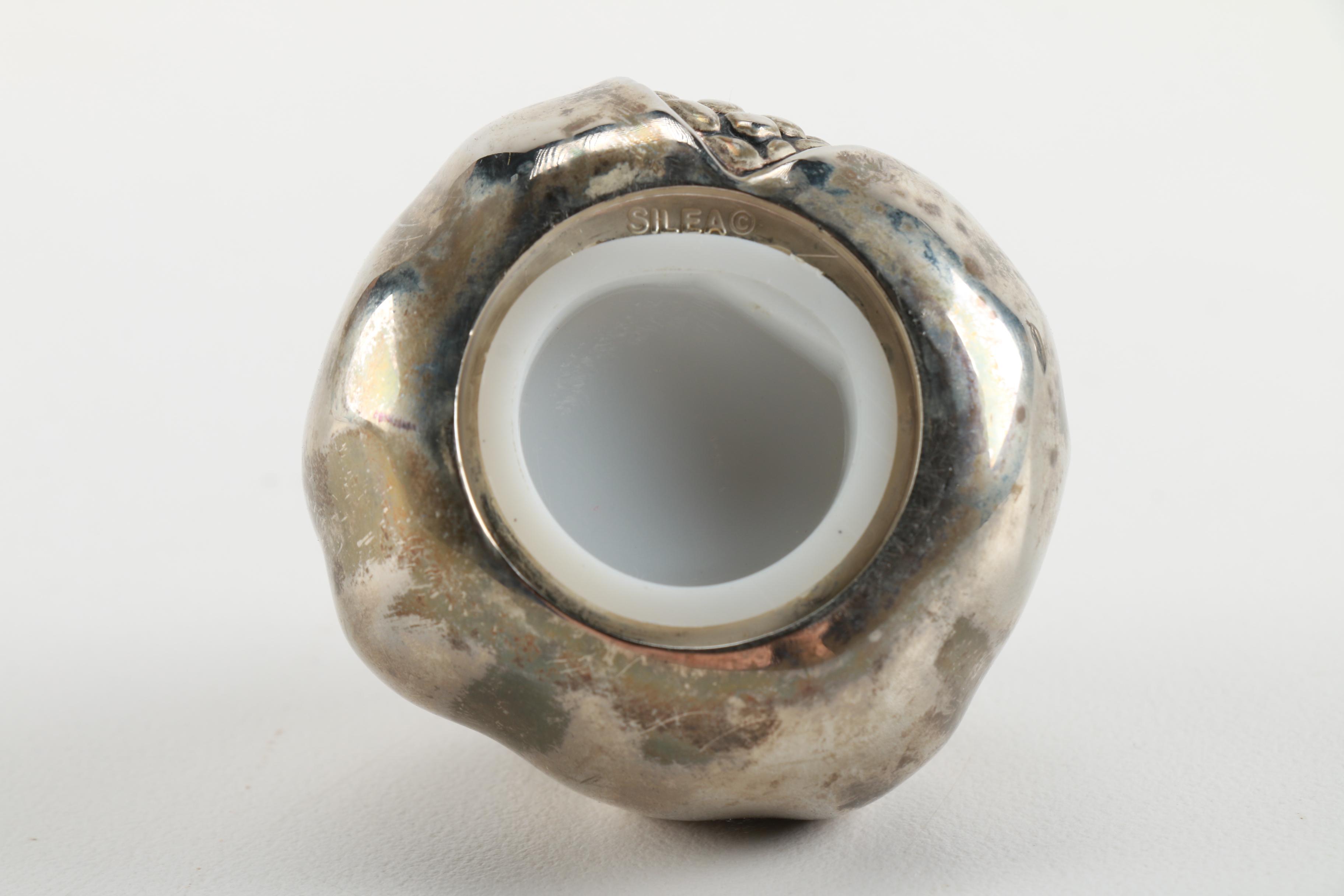 Silea Silver Plate Pomegranate Salt and Pepper Shakers | EBTH