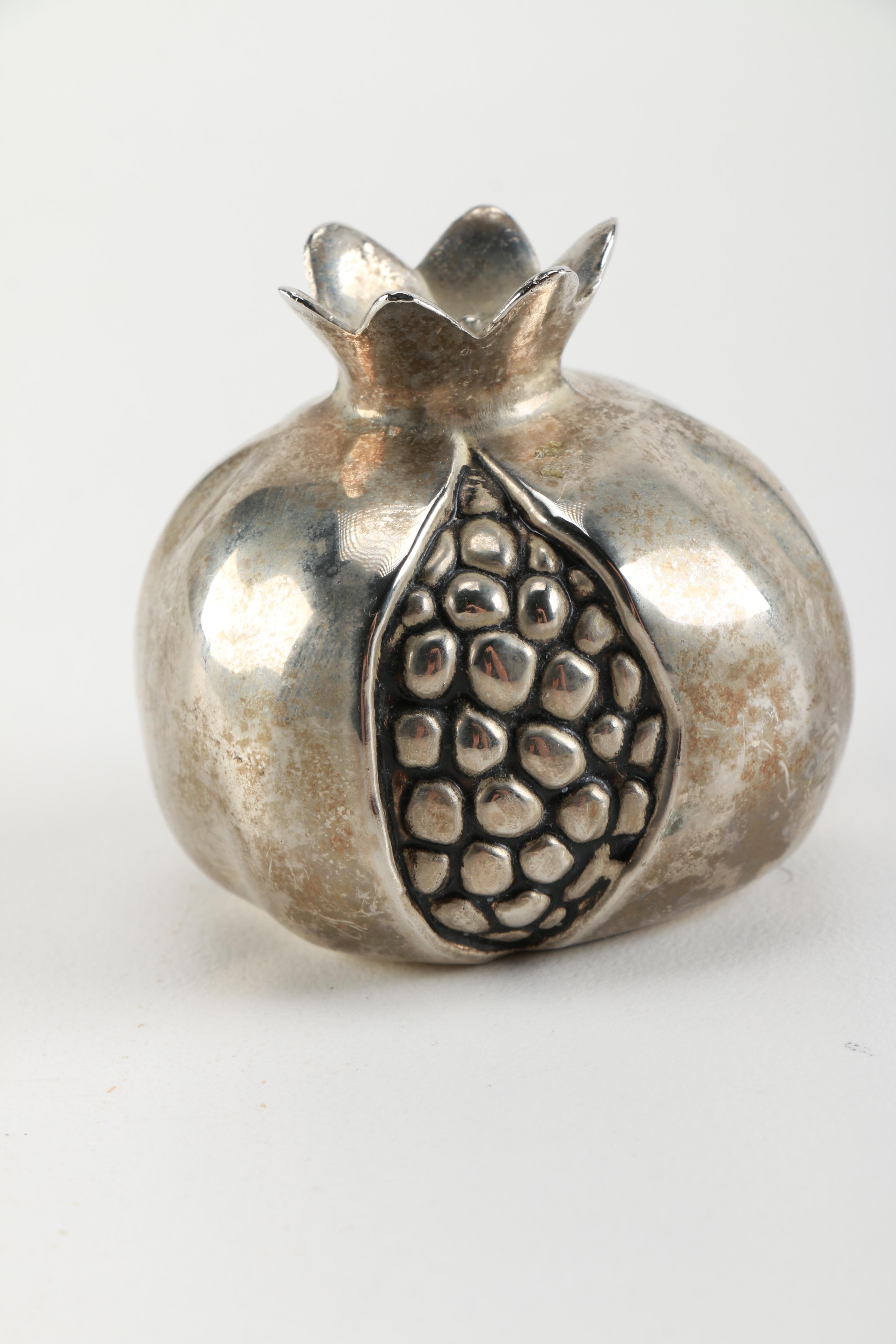 Silea Silver Plate Pomegranate Salt and Pepper Shakers | EBTH
