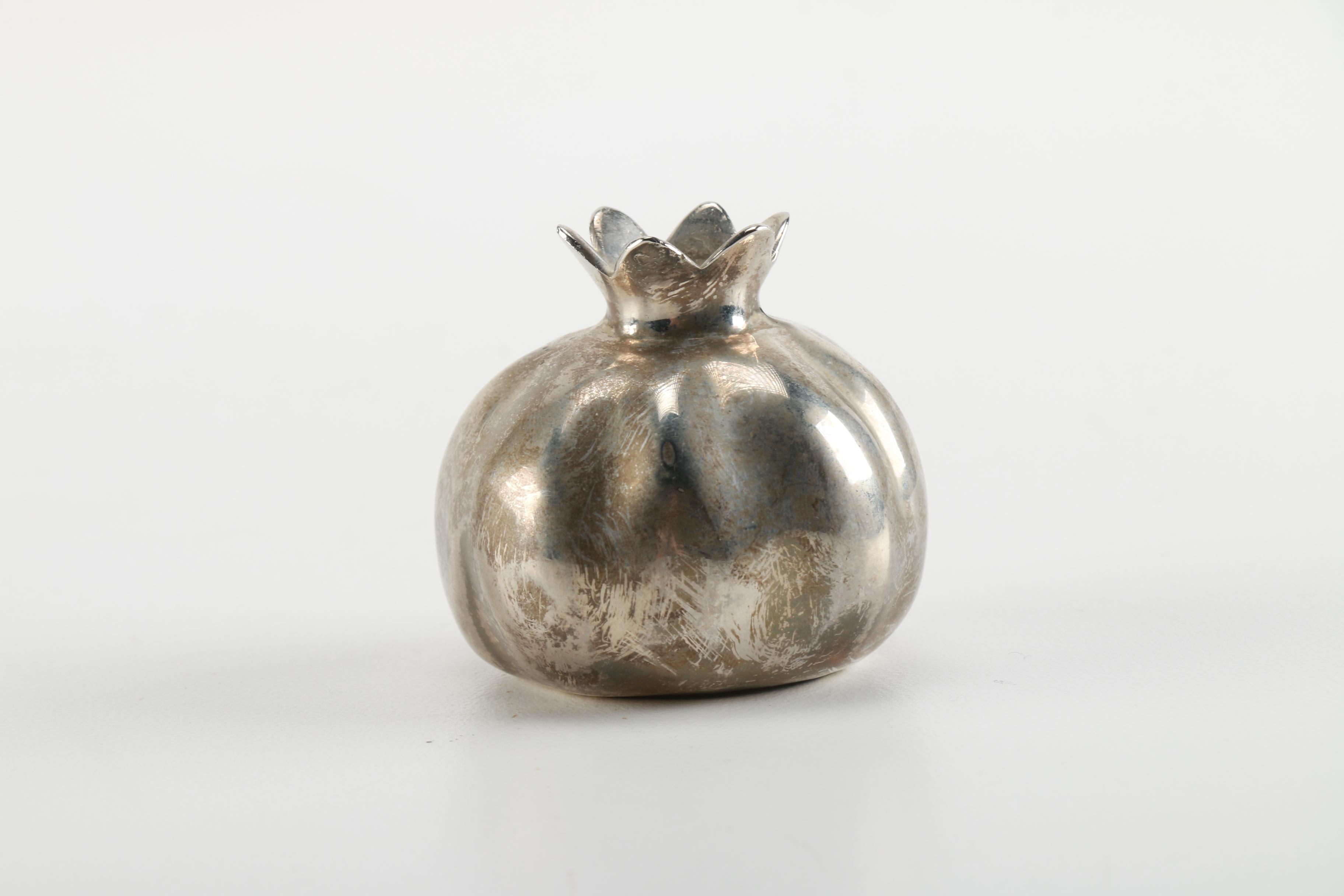 Silea Silver Plate Pomegranate Salt and Pepper Shakers | EBTH