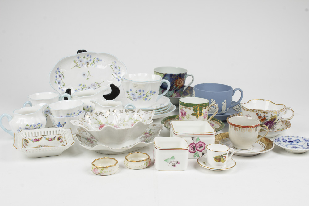 Assorted Ceramic Tea Set Pieces | EBTH