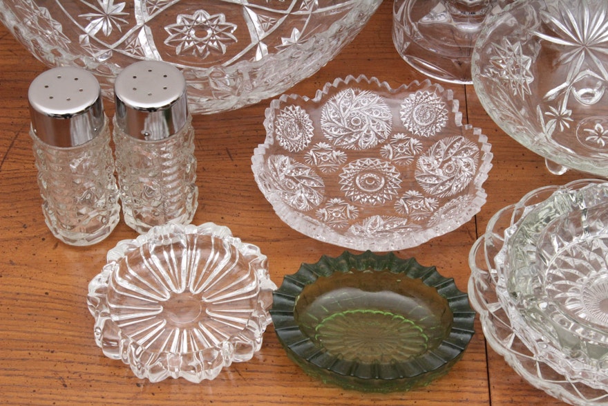 Assorted Glassware Ebth