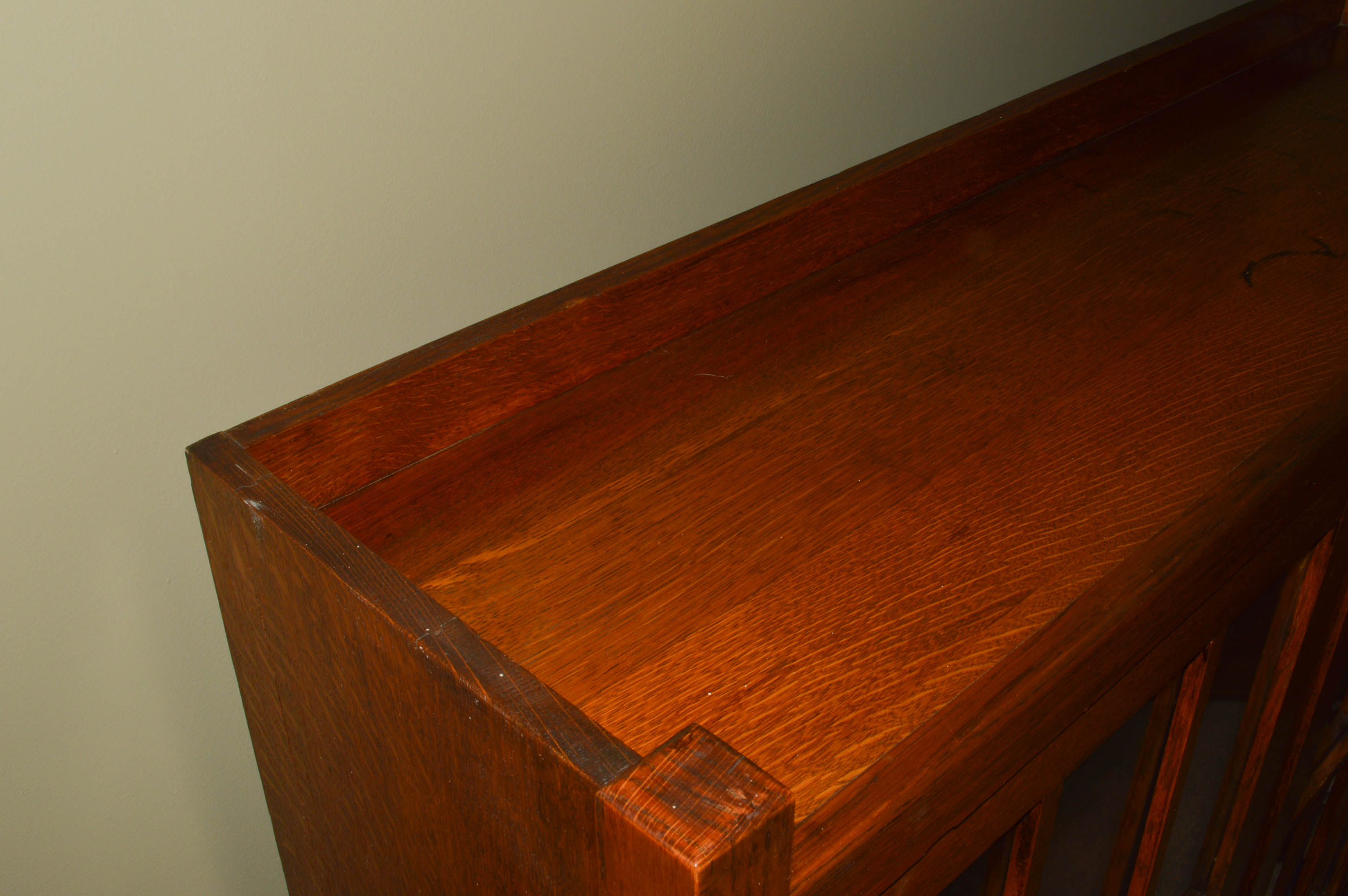 Mission Style Oak Bookcase | EBTH