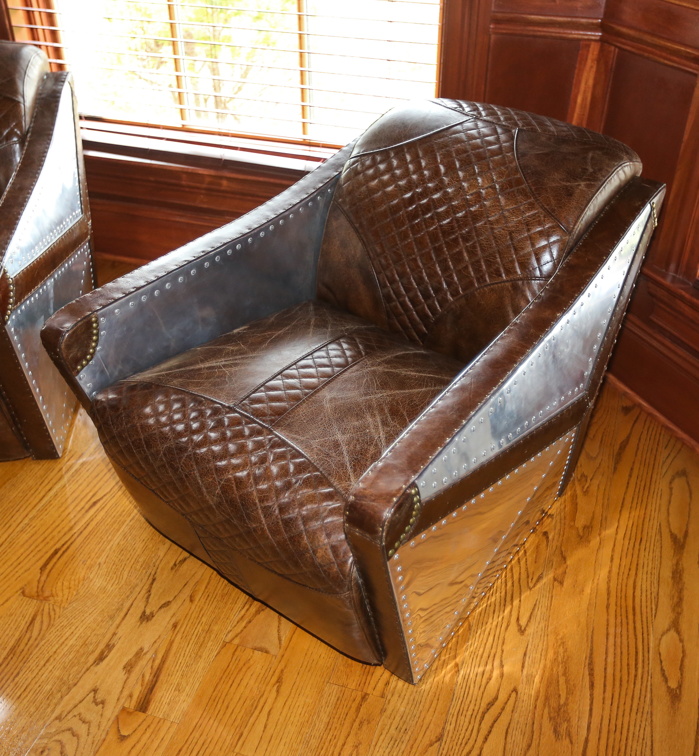 Contemporary Leather Aviator Club Chairs | EBTH