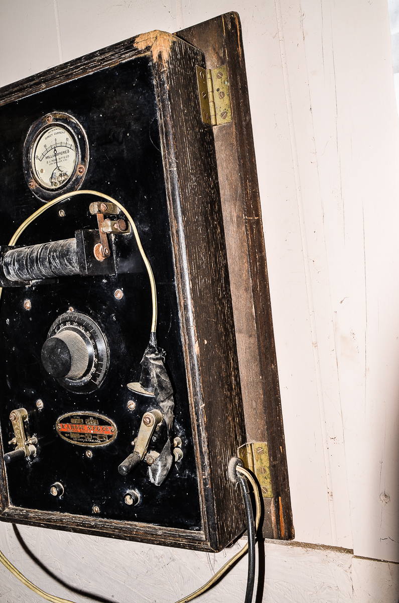 Antique Medical Electroshock Therapy Machine | EBTH