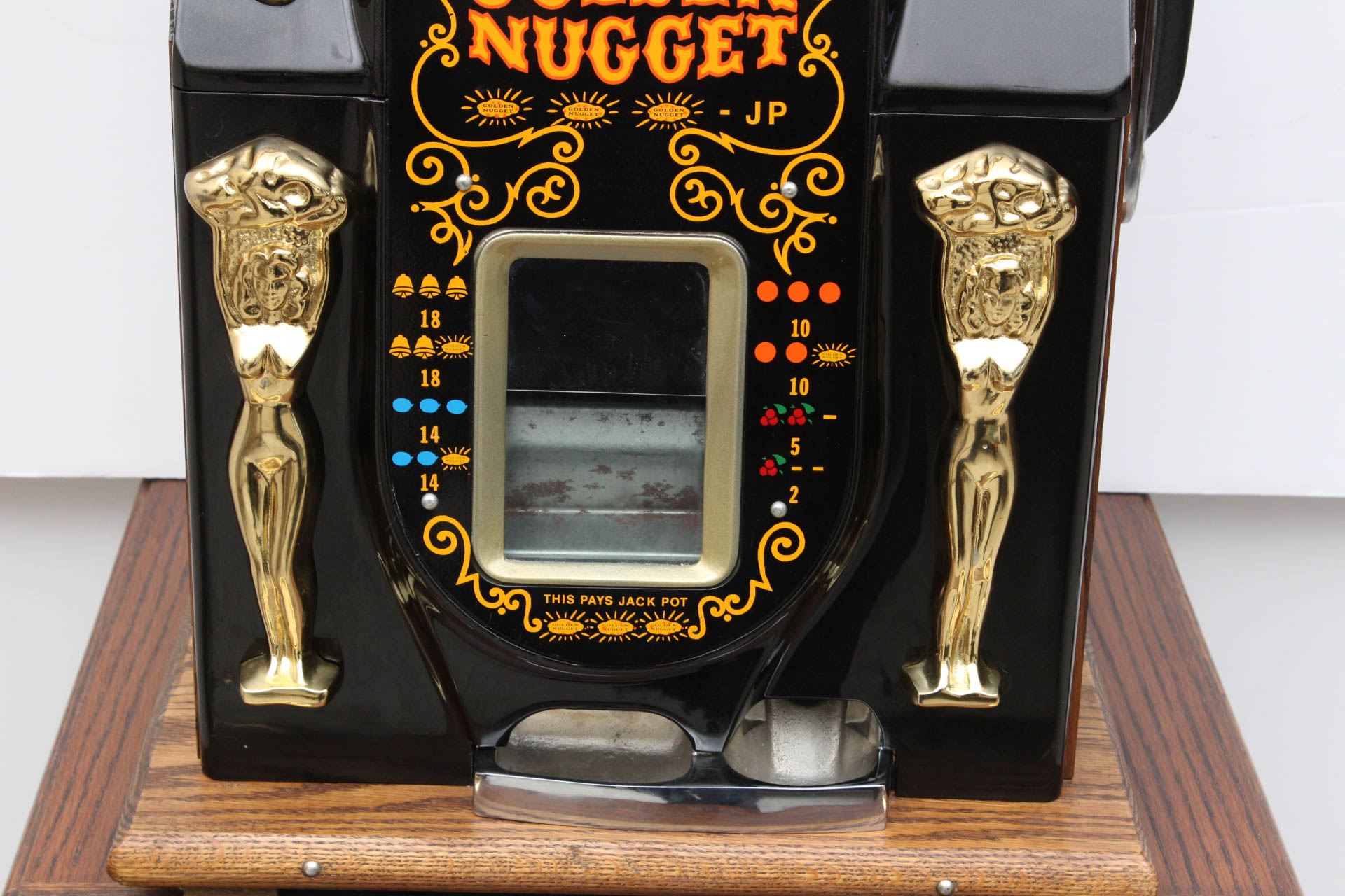 Replica Golden Nugget Slot Machine and Cabinet | EBTH