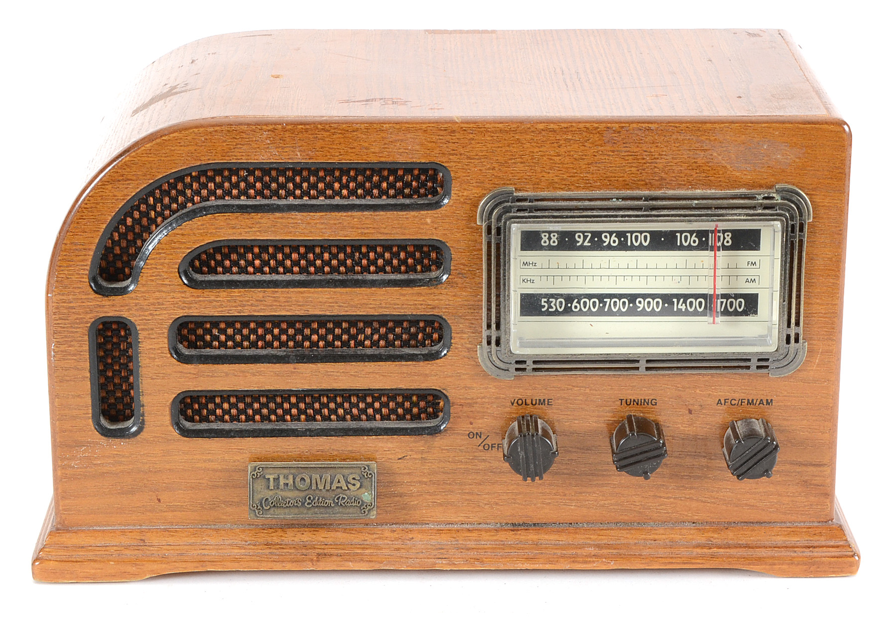 Vintage GE Table Radio and Thomas Faux Vintage Radio | EBTH