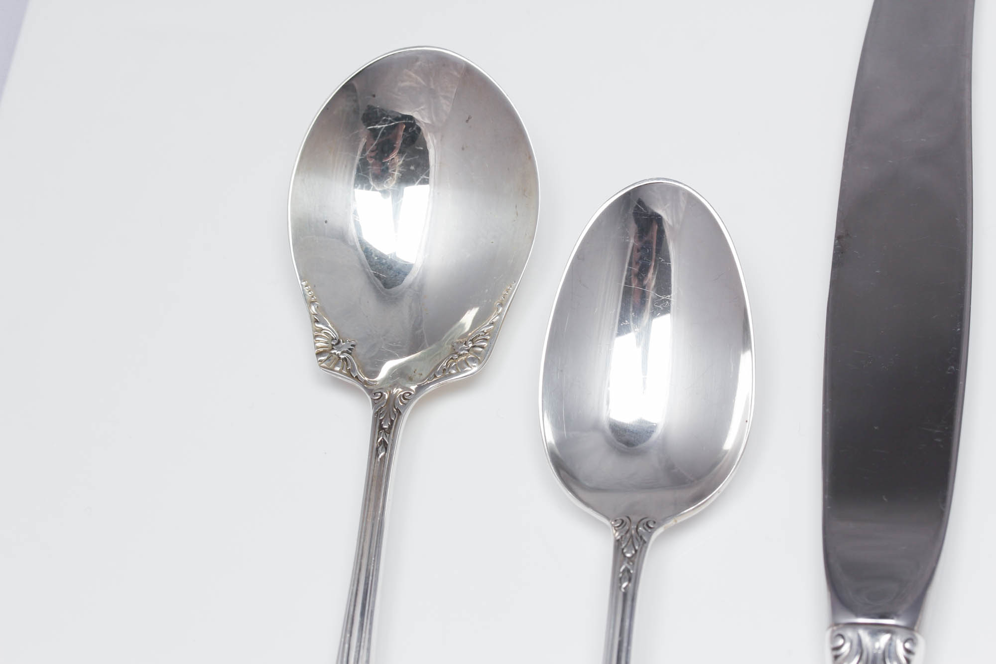 Wallace Sterling Silver "Rose Point" Flatware | EBTH