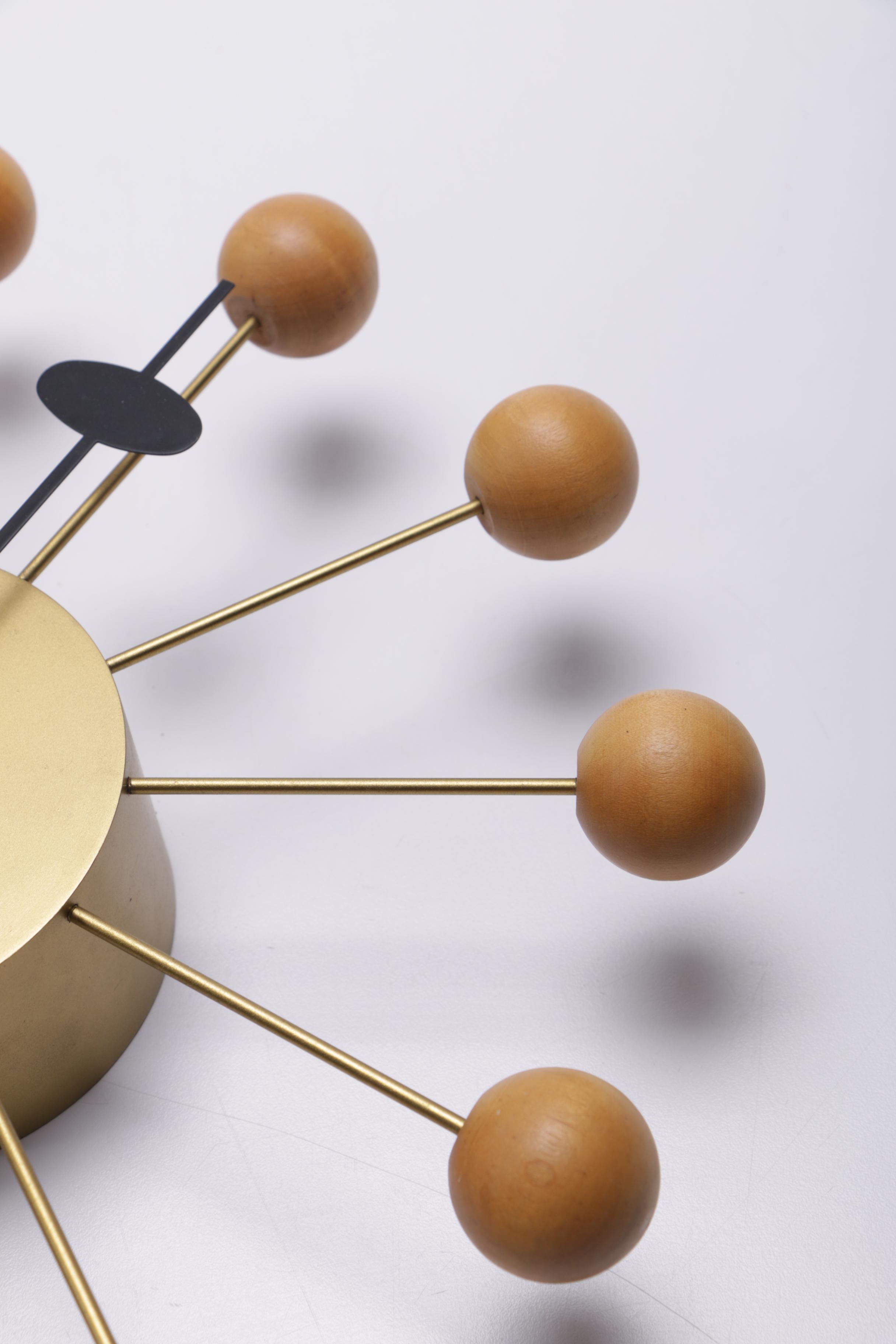 Mid Century Modern "Atom" Wall Clock by Howard Miller | EBTH
