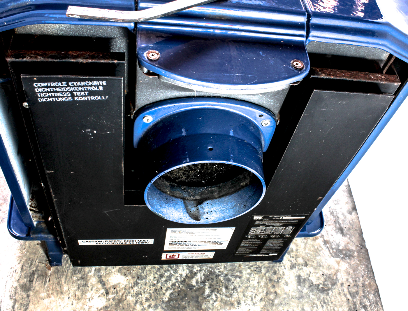 Efel "Symphony" Cast Iron and Enamel Wood Burning Stove | EBTH