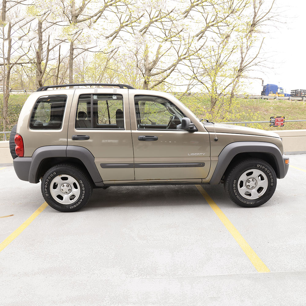 2004 Tan Jeep Liberty 4x4 : EBTH