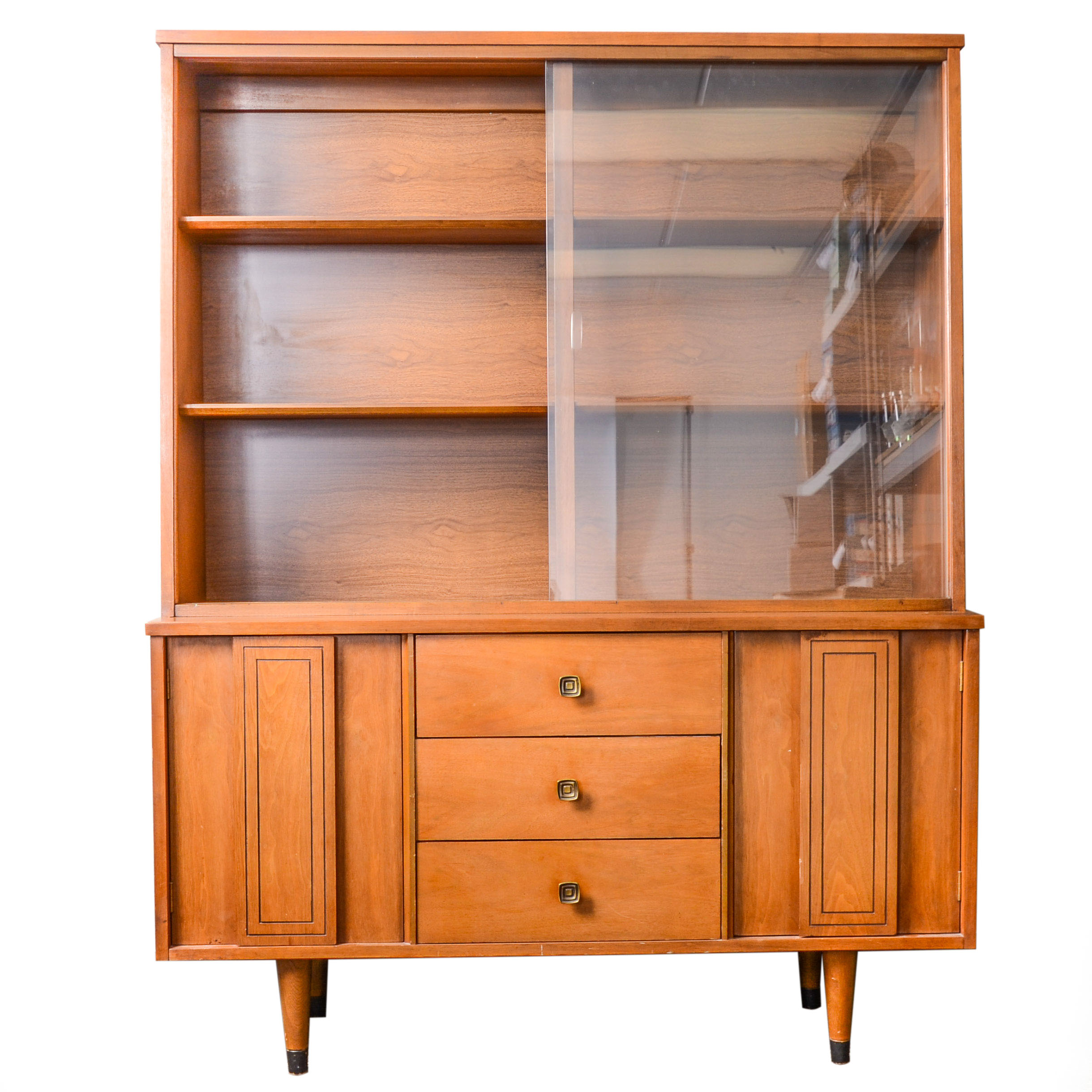 Mid Century Modern Style Hutch by Stanley Furniture | EBTH