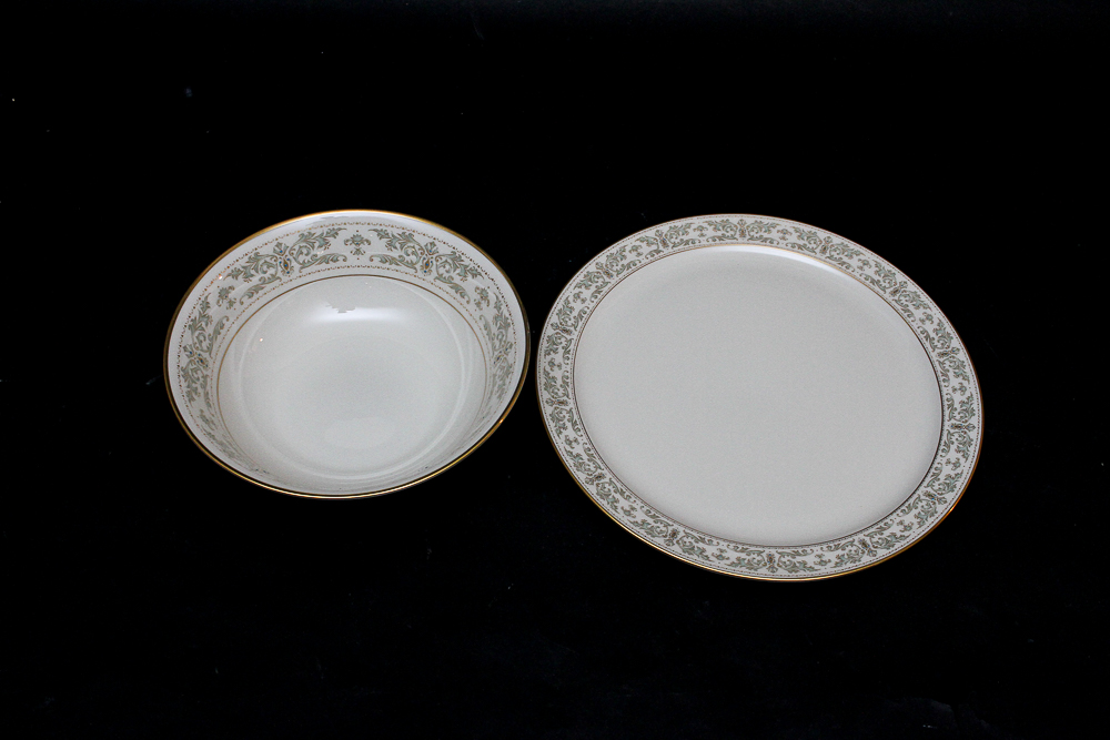 Lenox "Noblesse" Round Serving Bowl and Platter | EBTH