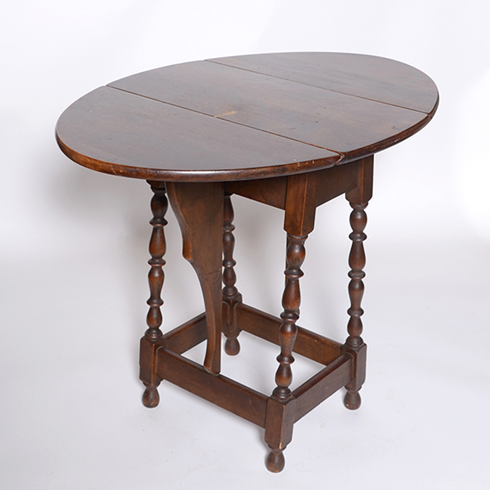 Vintage Colonial Style Butterfly Table | EBTH