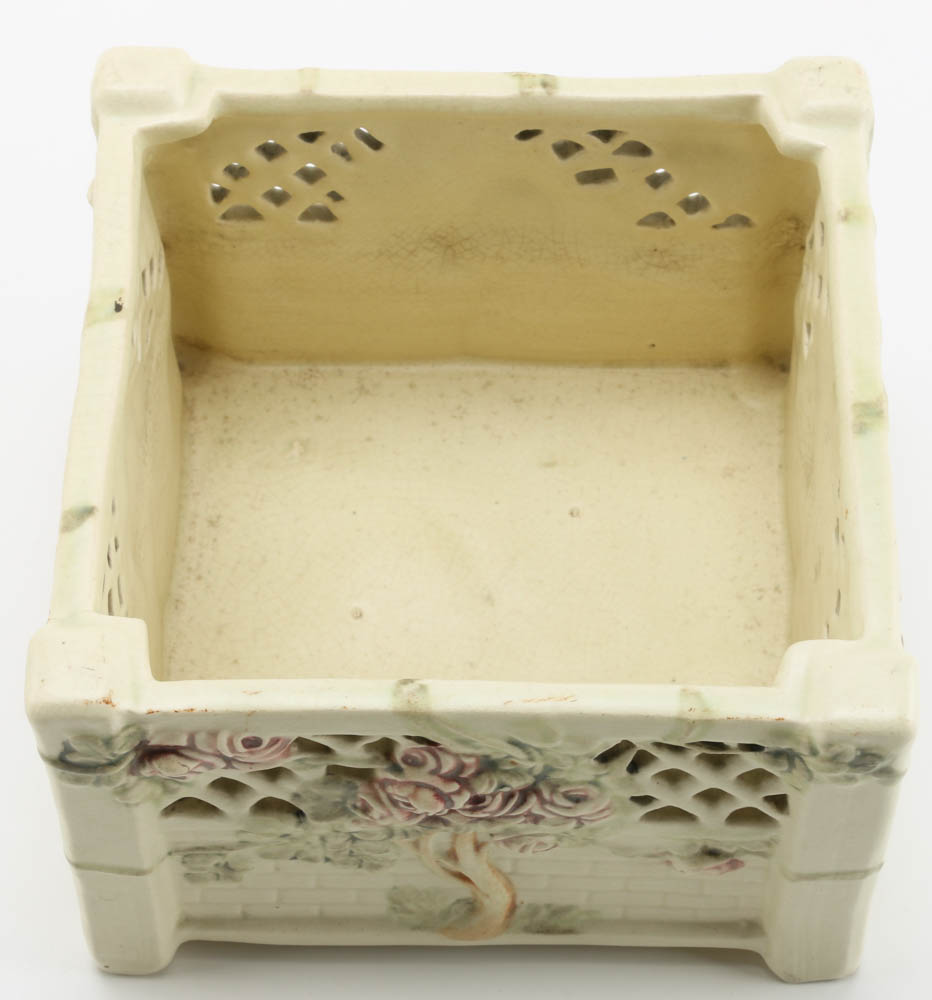 Weller Pottery "Roma" Planter with Insert | EBTH
