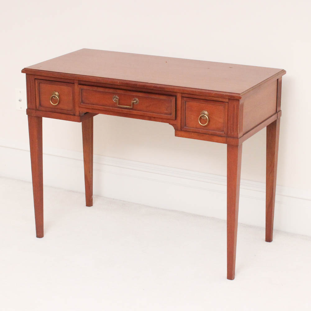 Henredon "Heritage" Cherry Desk | EBTH