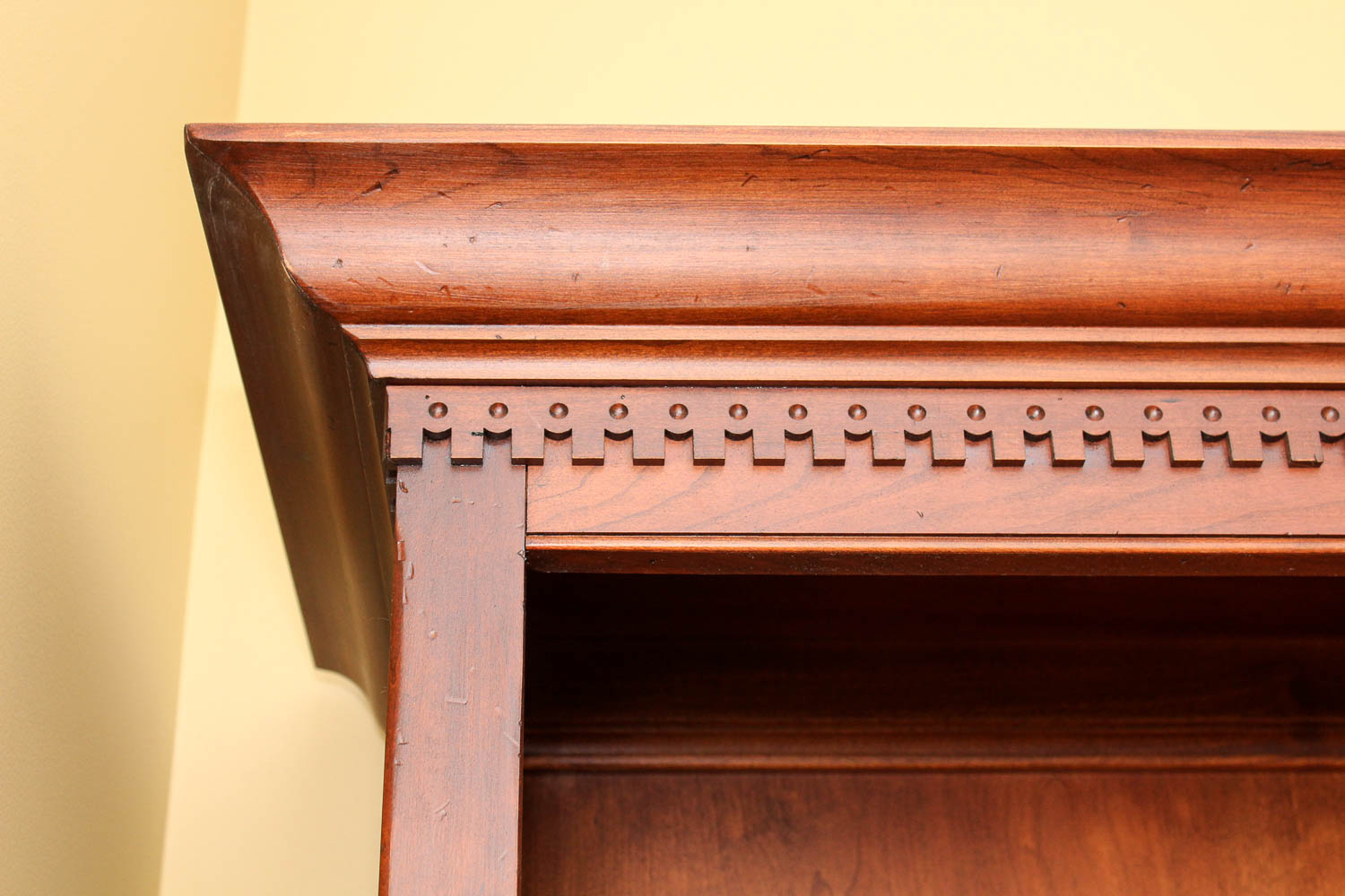 Bob Timberlake for Lexington Furniture Bookcase | EBTH