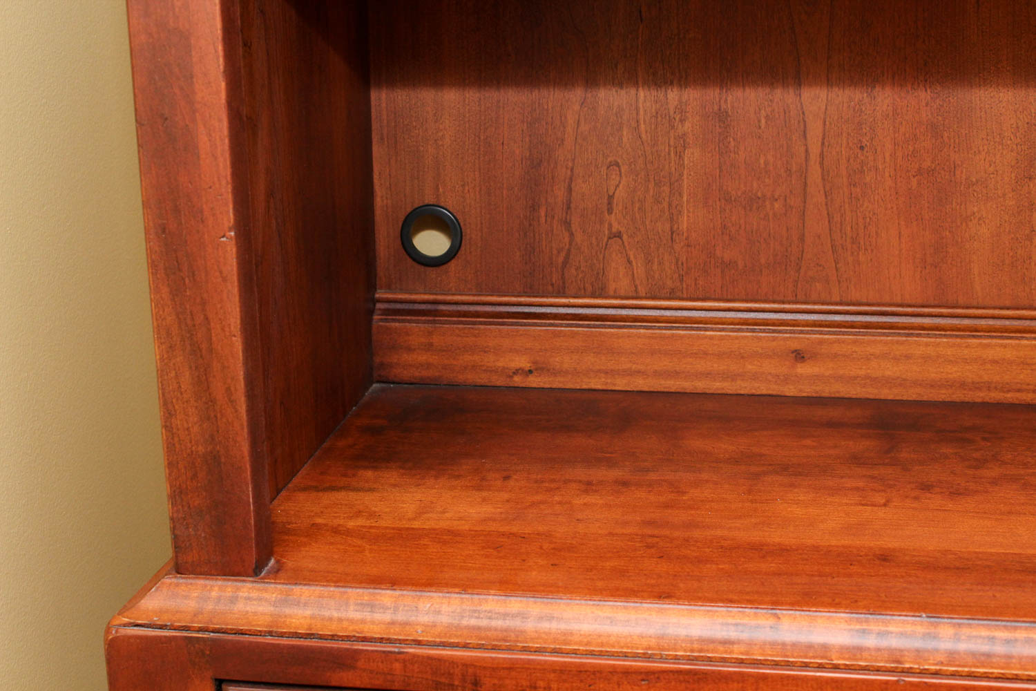 Bob Timberlake for Lexington Furniture Bookcase | EBTH