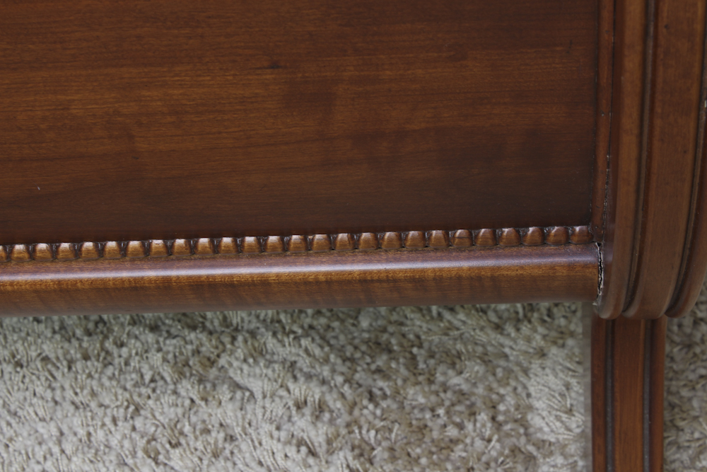 Lexington Furniture Queen Size Sleigh Bed Frame | EBTH