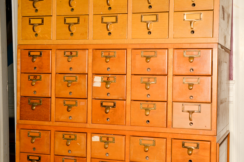 Vintage Library Card Catalog Cabinet | EBTH