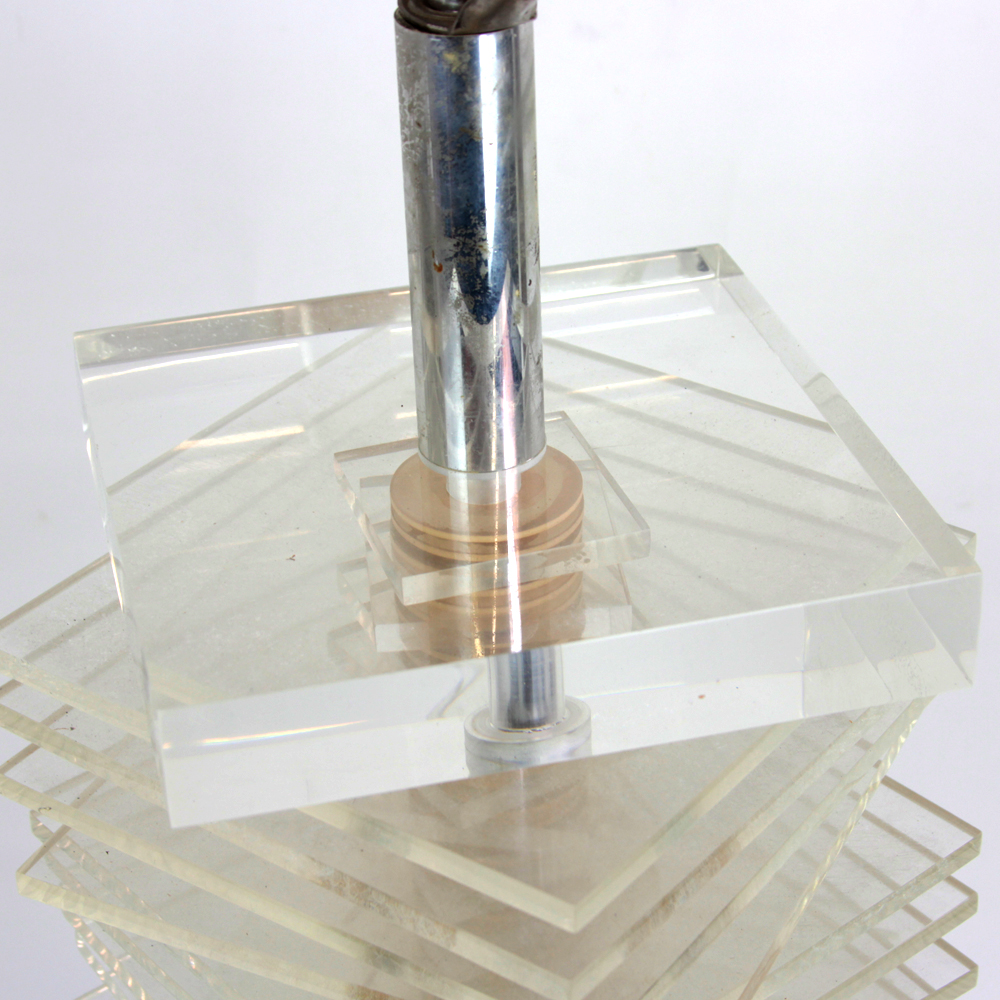 Mid Century Stacked Lucite Lamp Ebth