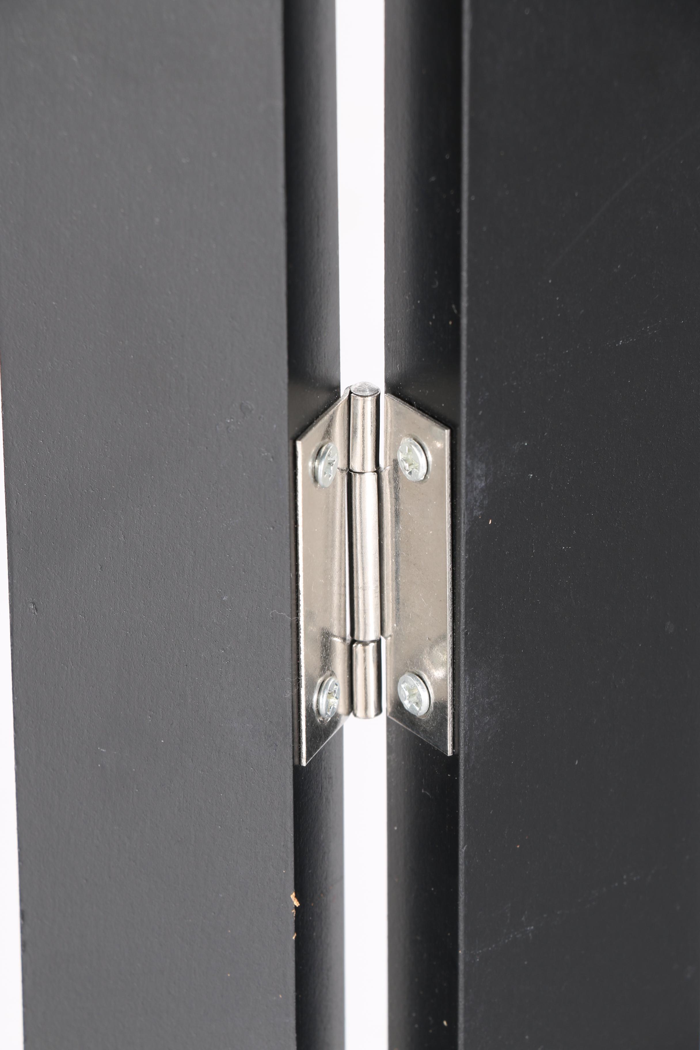 Wooden Accordion Gate | EBTH