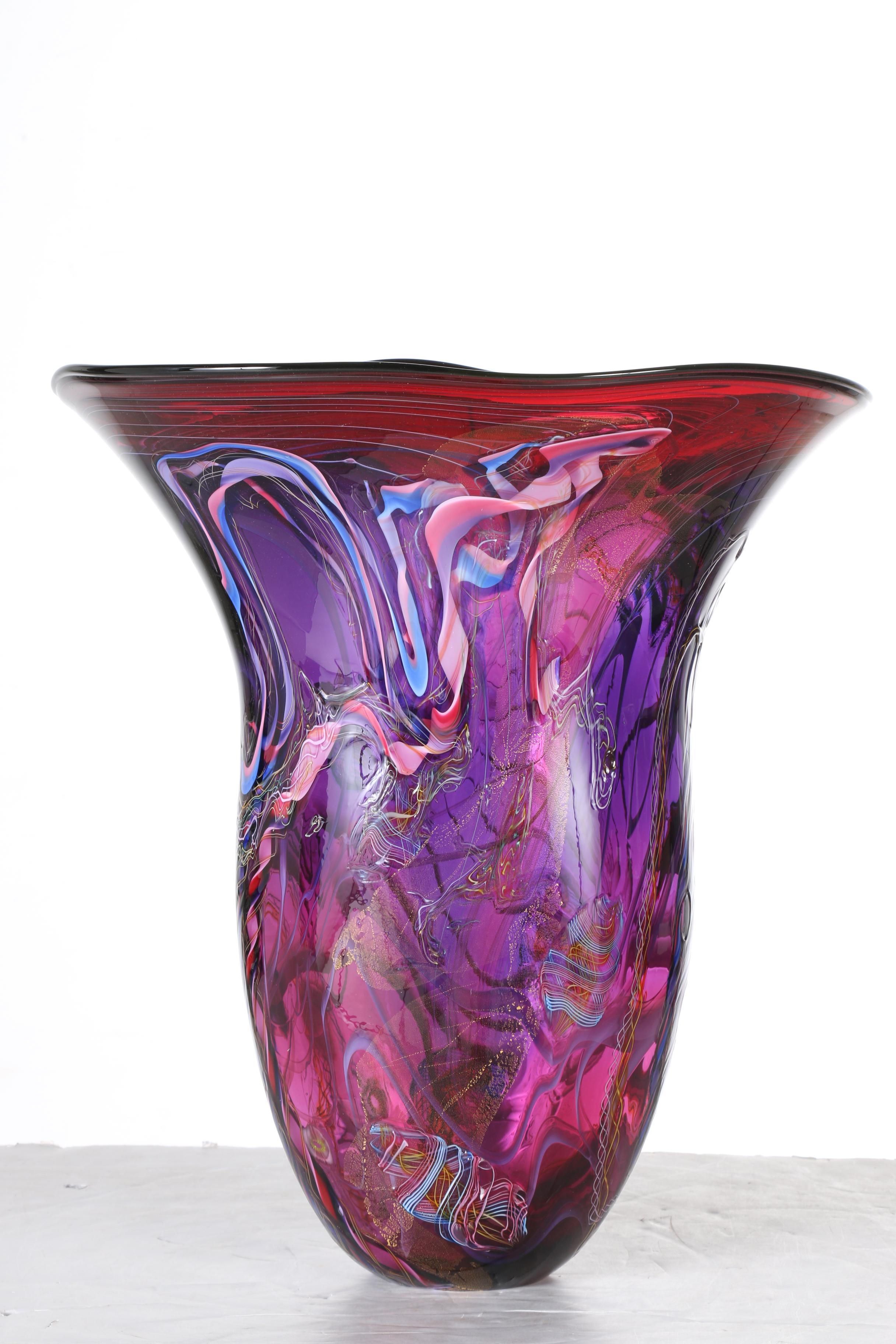 Dutch Schulze "Dreamscape" Art Glass Vase in Purple and Red | EBTH