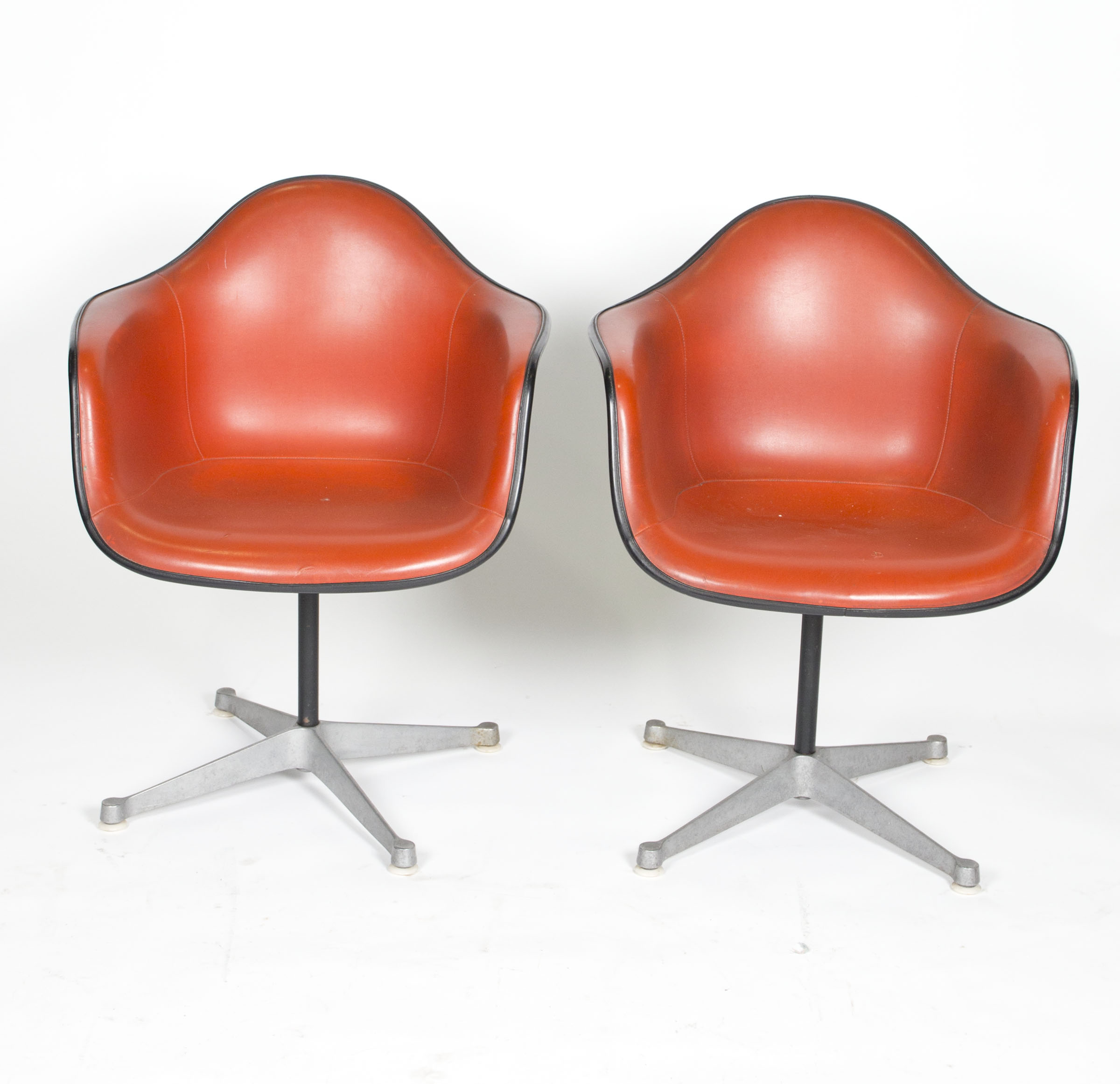 Mid Century Modern Shell Chairs by Herman Miller | EBTH